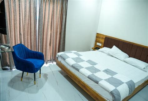 Ultra Deluxe – Meghana Conventions