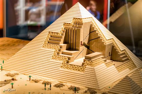Pyramid of Giza Lego cutaway [2048 × 1365] -- OPENPICS.AEROBATIC.IO ...