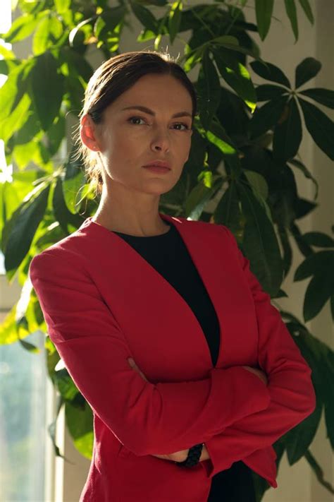 Сериал «Тень прошлого» (2020) - сюжет, актеры и роли, кадры из сериала