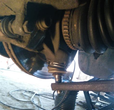 Замена сайлентблоков передних рычагов. - Peugeot 406 седан 1.8 LFY LPG ...