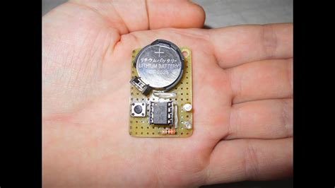 Генератор случайных ответов(шар судьбы) на ATtiny13 и Arduino - YouTube