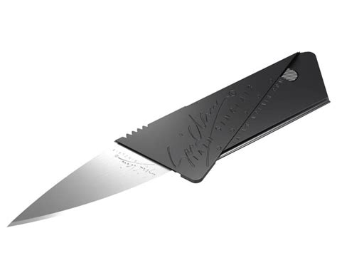 Cardsharp 2 packs a razor in a credit card package