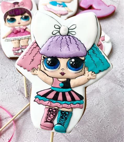 Пряник- топпер на торт с куколкой LOL от www.talecookies.com Angel ...