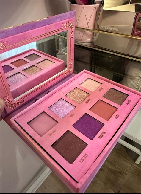 Палетка теней venus 3 от lime crime — цена 290 грн в каталоге Тени для ...