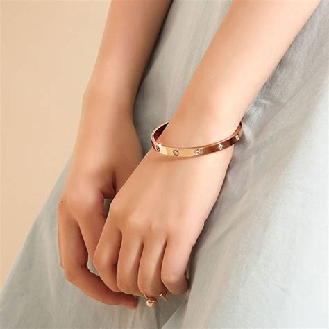 YOUNIQ | Jewellery Shop