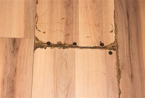 How To Fix Small Holes In Laminate Flooring | Viewfloor.co