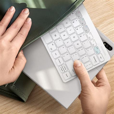 Мобильная беспроводная клавиатура Samsung Smart Keyboard Trio 500 ...