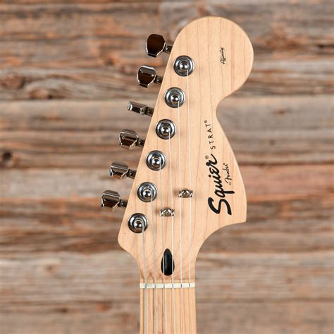 Squier Hello Kitty Stratocaster Black 2006 – Chicago Music Exchange
