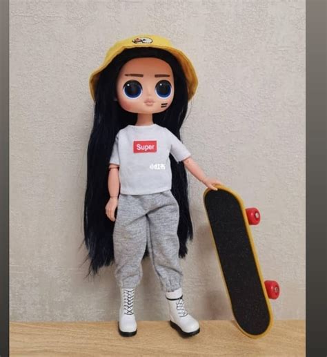 First LOL OMG Boy in LOL Surprise OMG 2-Pack Punk Grrrl and Rocker Boi ...