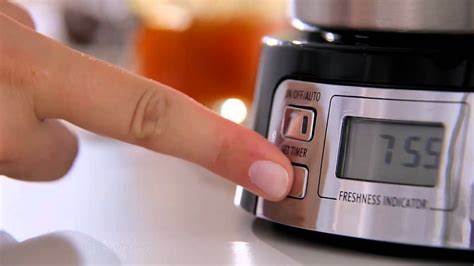 Кофеварка капельного типа Delonghi - YouTube