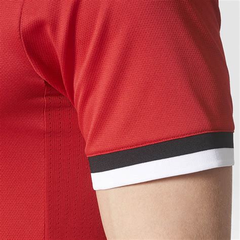 Новая форма "Манчестер Юнайтед" 17/18 | Footykits.ru - Энциклопедия ...
