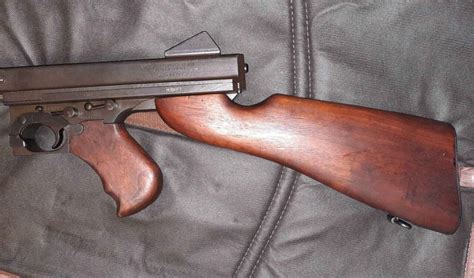 ПродаН макет томпсона м1
