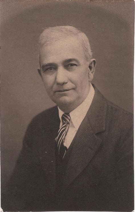 Charles Heil Net Worth 2023: Wiki Bio, Married, Dating, Family, Height, Age, Ethnicity