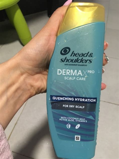Head & Shoulders Derma X Pro Shampoo Hydrating Anti Dandruff & Dry ...