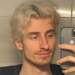 neok - Twitch Streamer Profile & Bio - TopTwitchStreamers