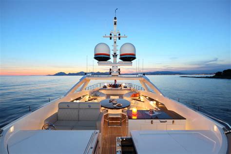 Yachting Charters & Sales – Beverly Hills Magazine