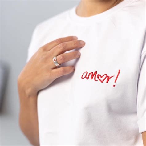 Футболка Amor Белая - present-simple.by