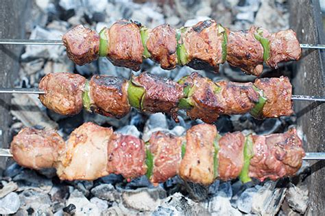 Шашлык, рецепты шашлыка. Приготовление шашлыков