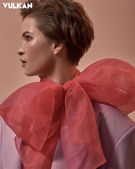 Lukerya – Vulkan Magazine