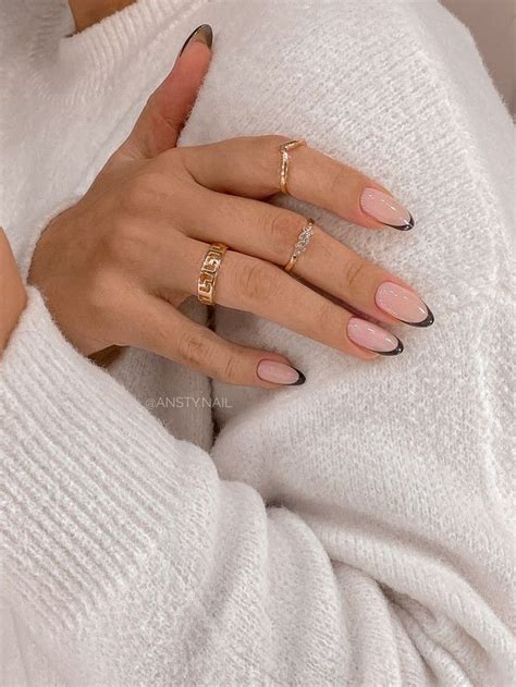 Casual Nails, Chic Nails, Stylish Nails, Neutral Nails, Nude Nails, Nail Manicure, Nail Polishes ...