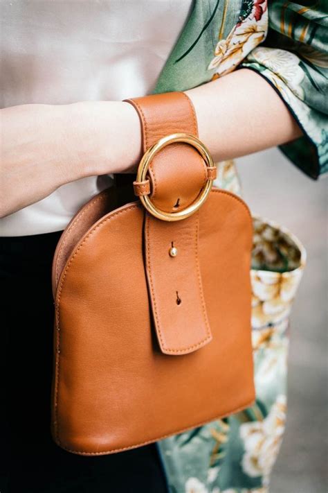 Сумки на руку | Leather, Leather and lace, Purses and bags