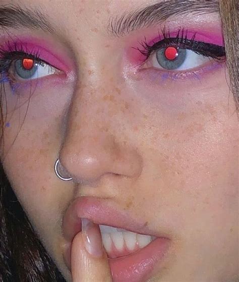 Макияж Люкс in 2020 | Indie makeup, Makeup inspiration ... | Indie ...