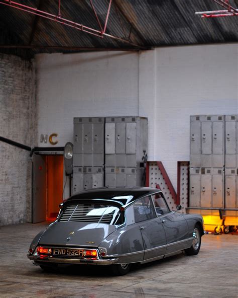 Unit 5915: Photo