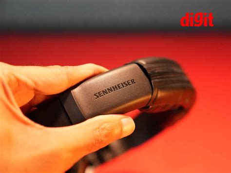 Sennheiser HD 300 PRO Review : For the professionals on the go