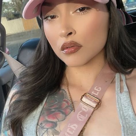 Bee Lopez (@babybeebloom) • Threads, Say more