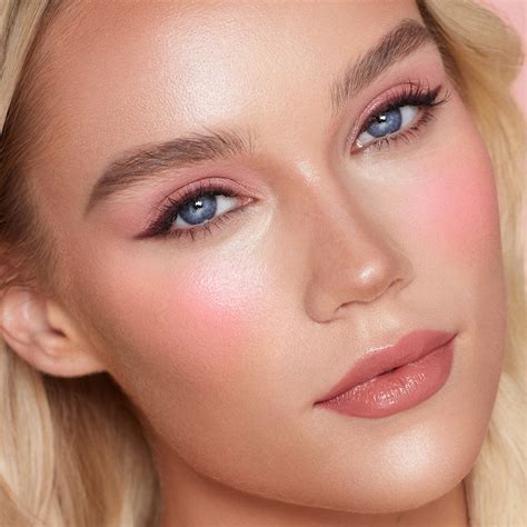 Charlotte Tilbury – купить с доставкой по Москве | Интернет-магазин ...