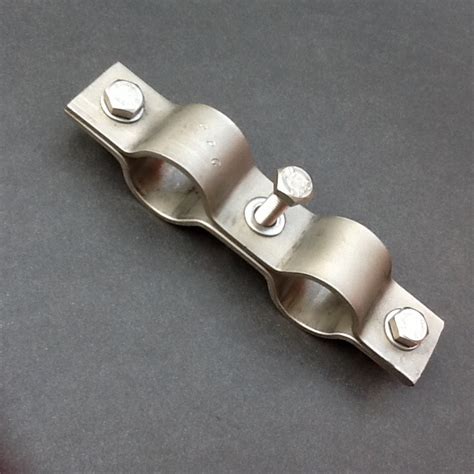 Double Pipe Clamp Stainless Steel 42mm Diameter Ports / 25mm X 3mm