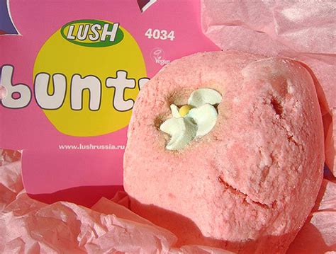 Твердая пена для ванны «Сливочная Карамель» от Lush отзывы – LadiesProject