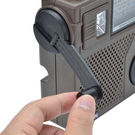 Tecsun GR-88 El Şarjlı Kurmalı Dünya Radyosu Fener Acil Durum Radyo Tecsun