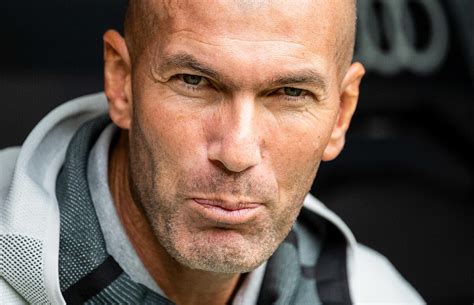 Foot Mondial - Zidane entraîneur du Brésil, l'incroyable offre ! - Foot 01