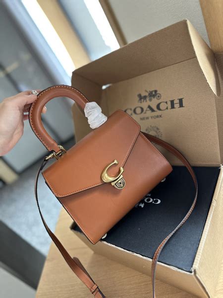 COACH Клатч - купить с доставкой по выгодным ценам в интернет-магазине ...