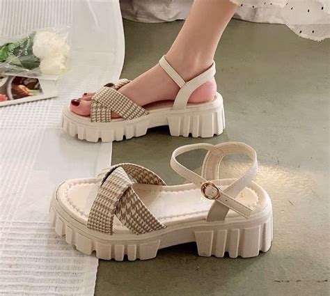 Link in my bio no. 23 | Casual shoes women sneakers, Trending fashion ...