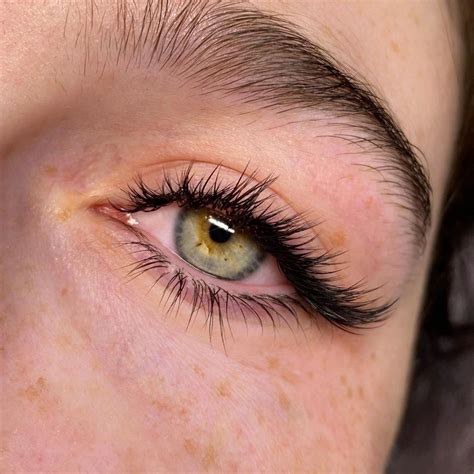 @matreshka.lash | Ресницы, Макияж глаз невесты, Густые ресницы