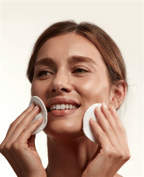 REFY SKINCARE ONLINE COSMETIC STORE :: Behance