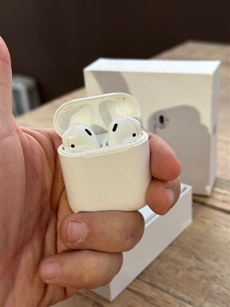 Apple Airpods A2032 | Item Info & Eletro Apple Usado 85295539 | enjoei