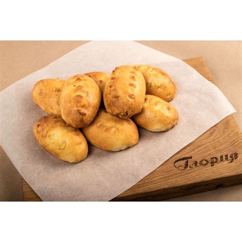 Купить Пирожок с рисом, яйцом и зеленью по низкой цене и с доставкой по ...