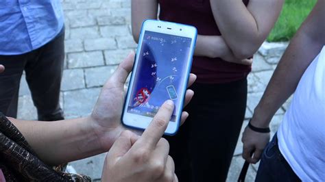 North Korean Smartphone - YouTube