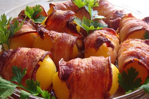 15 вкуснейших рецептов картошки с беконом в духовке