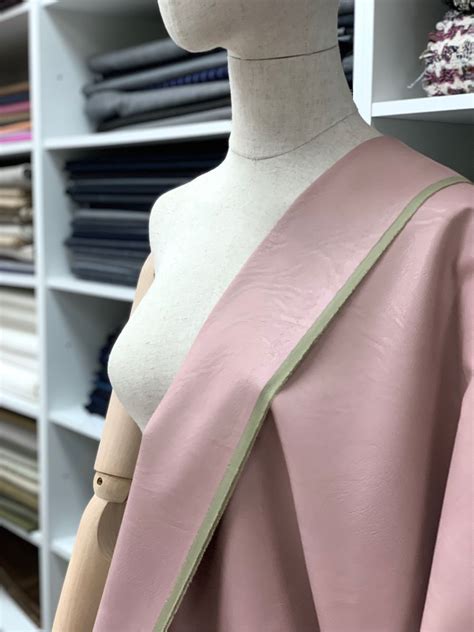 Ткань розовая экокожа Италия, итальянская цветная ткань экокожа купить ...