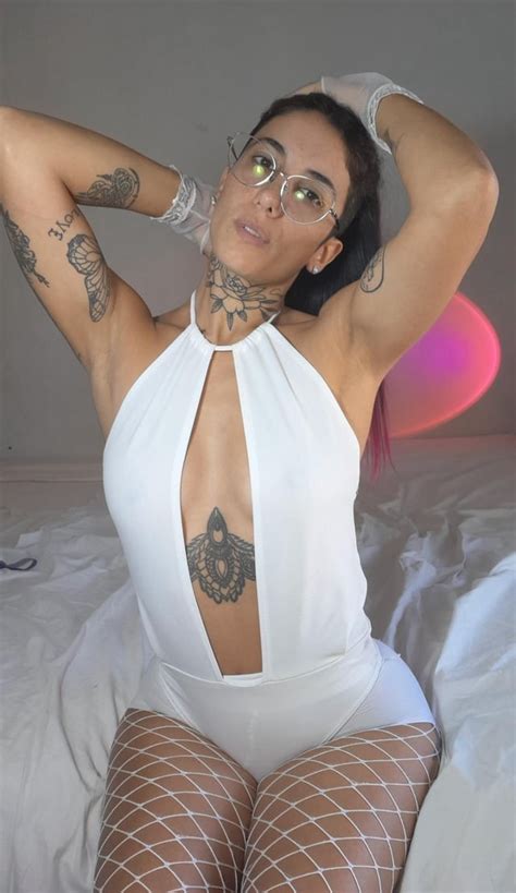 Rate my armpits : r/armpitsforbetas