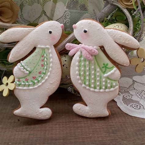 Easter Bunny Cookies Recipe & Decorating Ideas