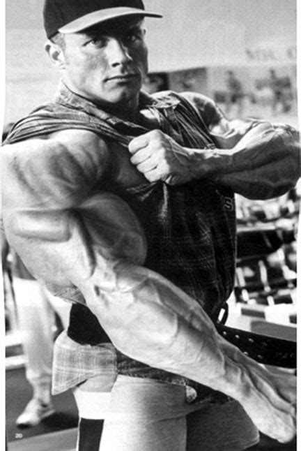 Benefit Bodybuilding: Best Body builder Stock Photo Image