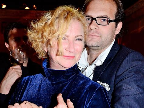 Decker deckt sich mit junger Liebe ein - B.Z. – Die Stimme Berlins