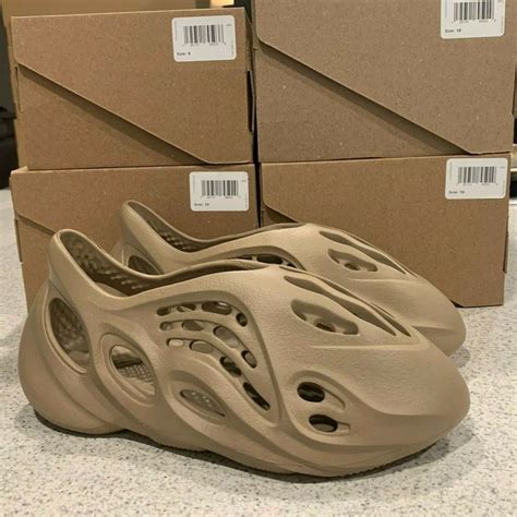 Adidas Yeezy Foam Runner Mist Gv6774 Sizes 9 & 10 | Yeezy foams, Yeezy ...