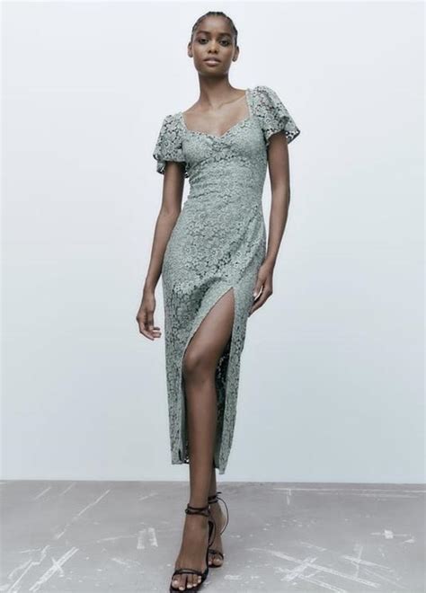 Платье с кружевом zara, коллекция 2023 года, размер xs — цена 990 грн в ...