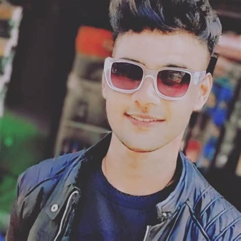 ♡itz_official__Chand__Ali♡ (@its_official_chand_ali) • Threads, Say more